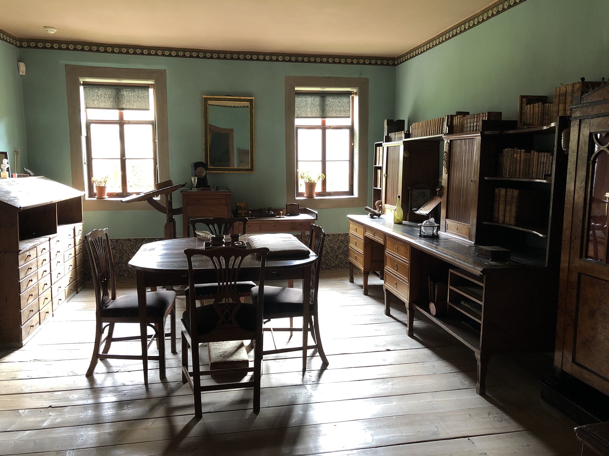 Two Faces of Weimar : Patrick Chovanec